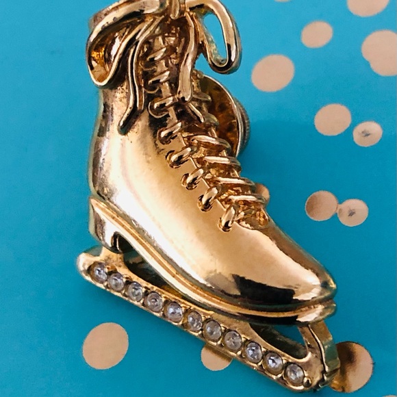 Avon | Jewelry | Vintage Avon Ice Skate Lapel Pin Diamond Rhinestones ...